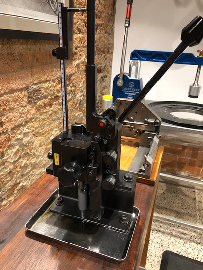 In The Workshop - Spoke Cutting and Threading – Craftworx Wheels